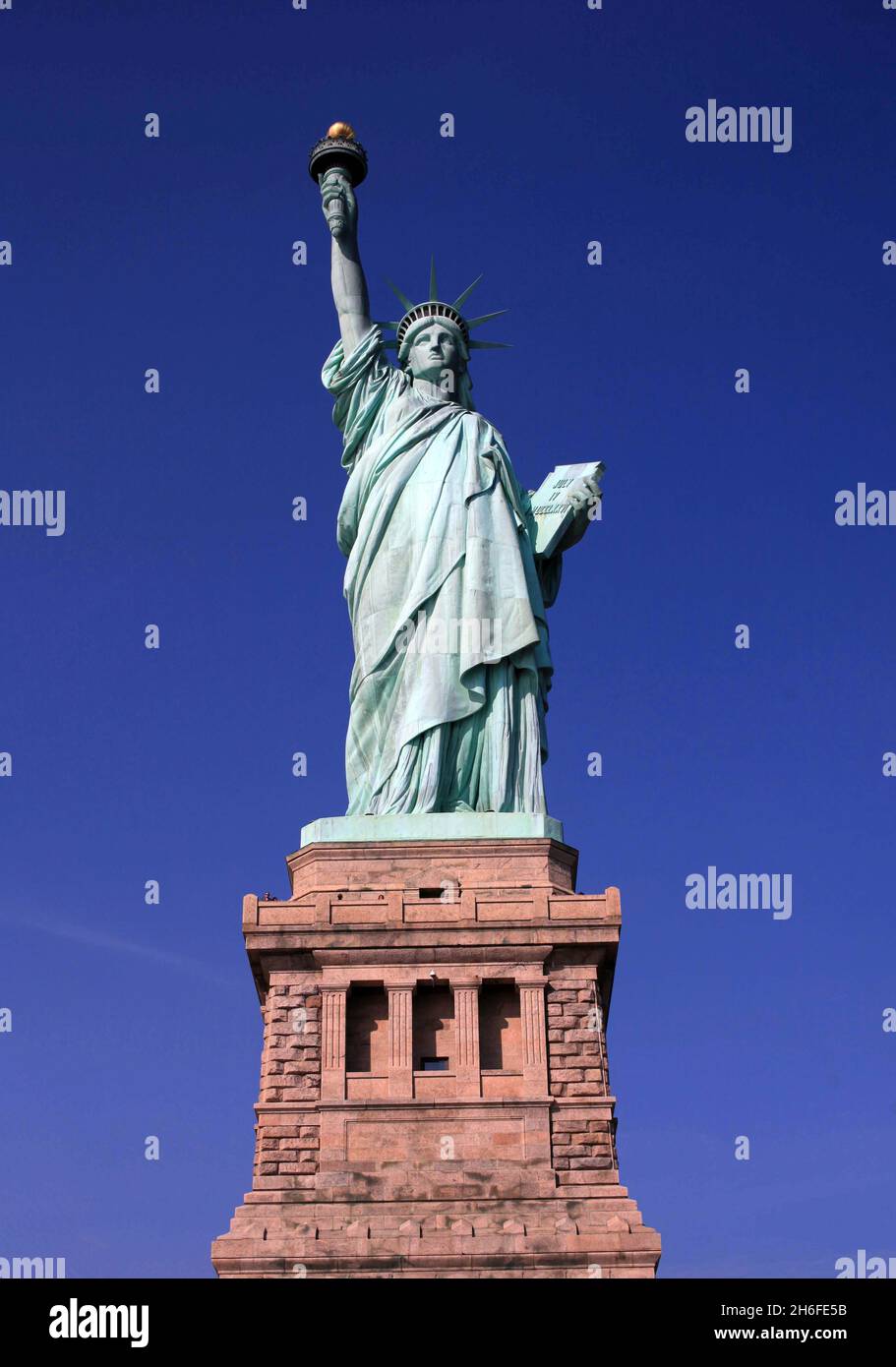 The Statue Of Liberty on Liberty Island, New York City, USA Stock Photo ...