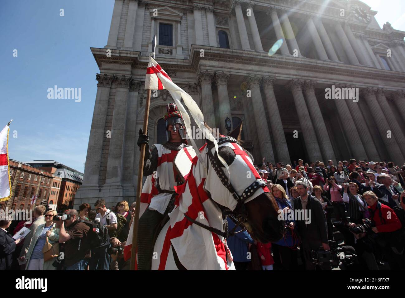 Parachute regiment mascot hi-res stock photography and images - Alamy