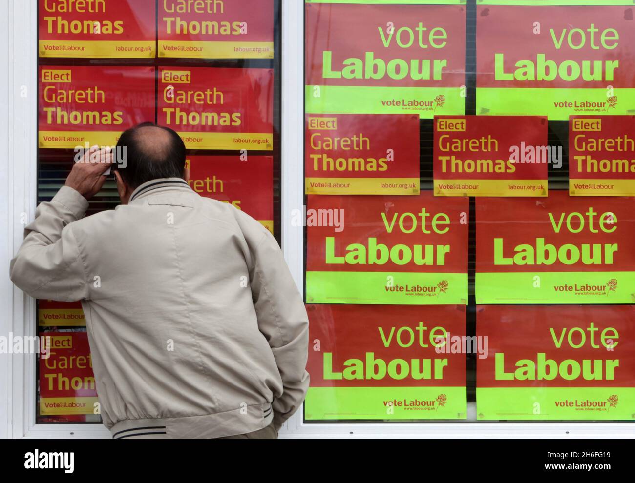 Mp gareth thomas hi-res stock photography and images - Alamy