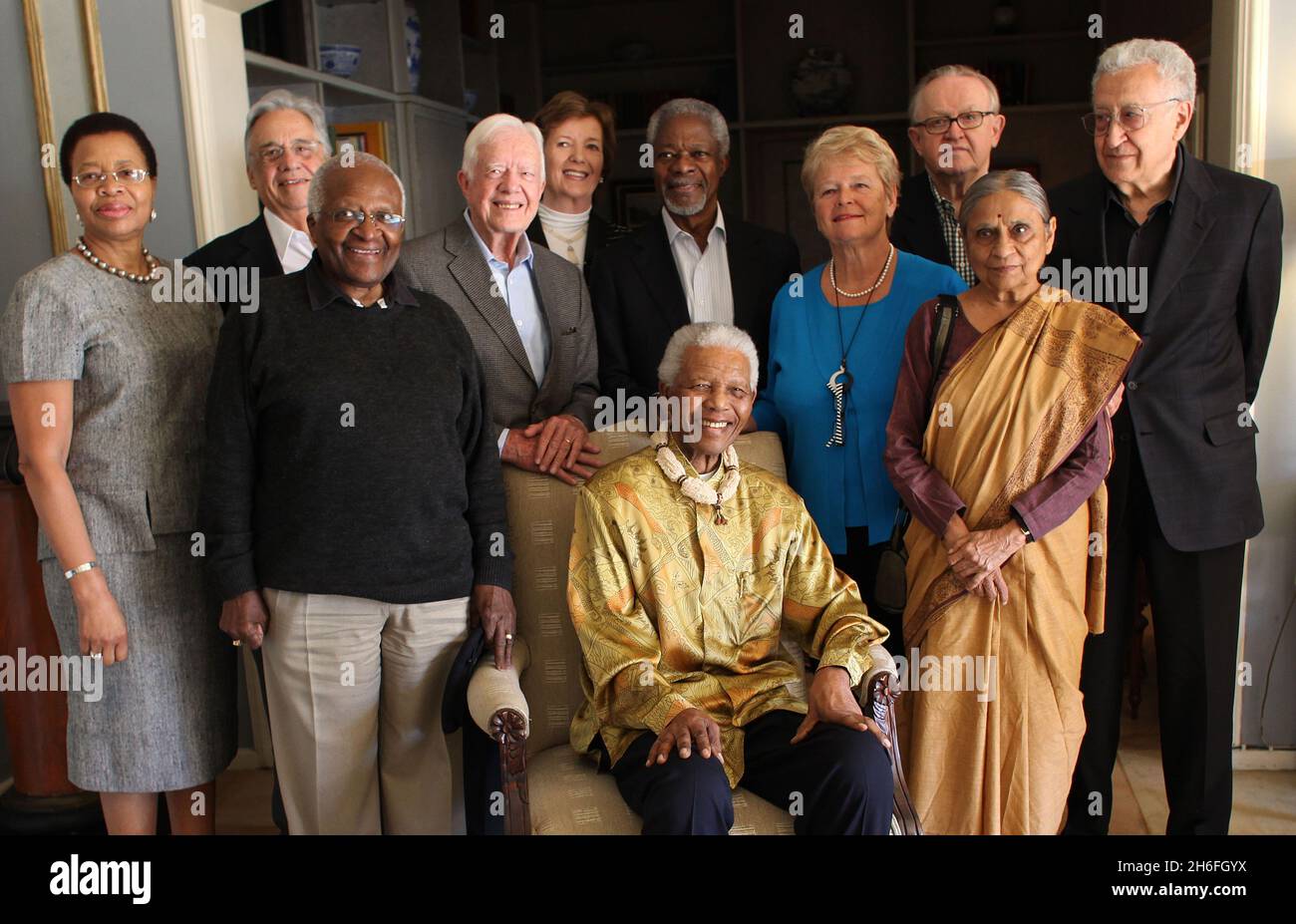 Nelson Mandela is reunited with The Elders three years after he ...