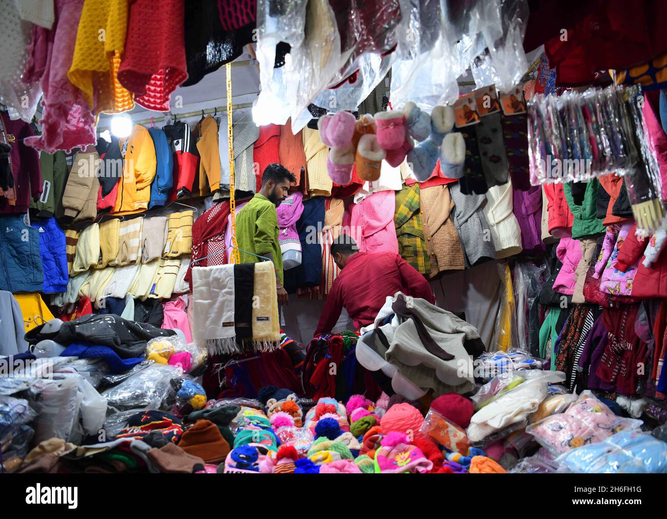 Woolen jerseys hi-res stock photography and images - Alamy
