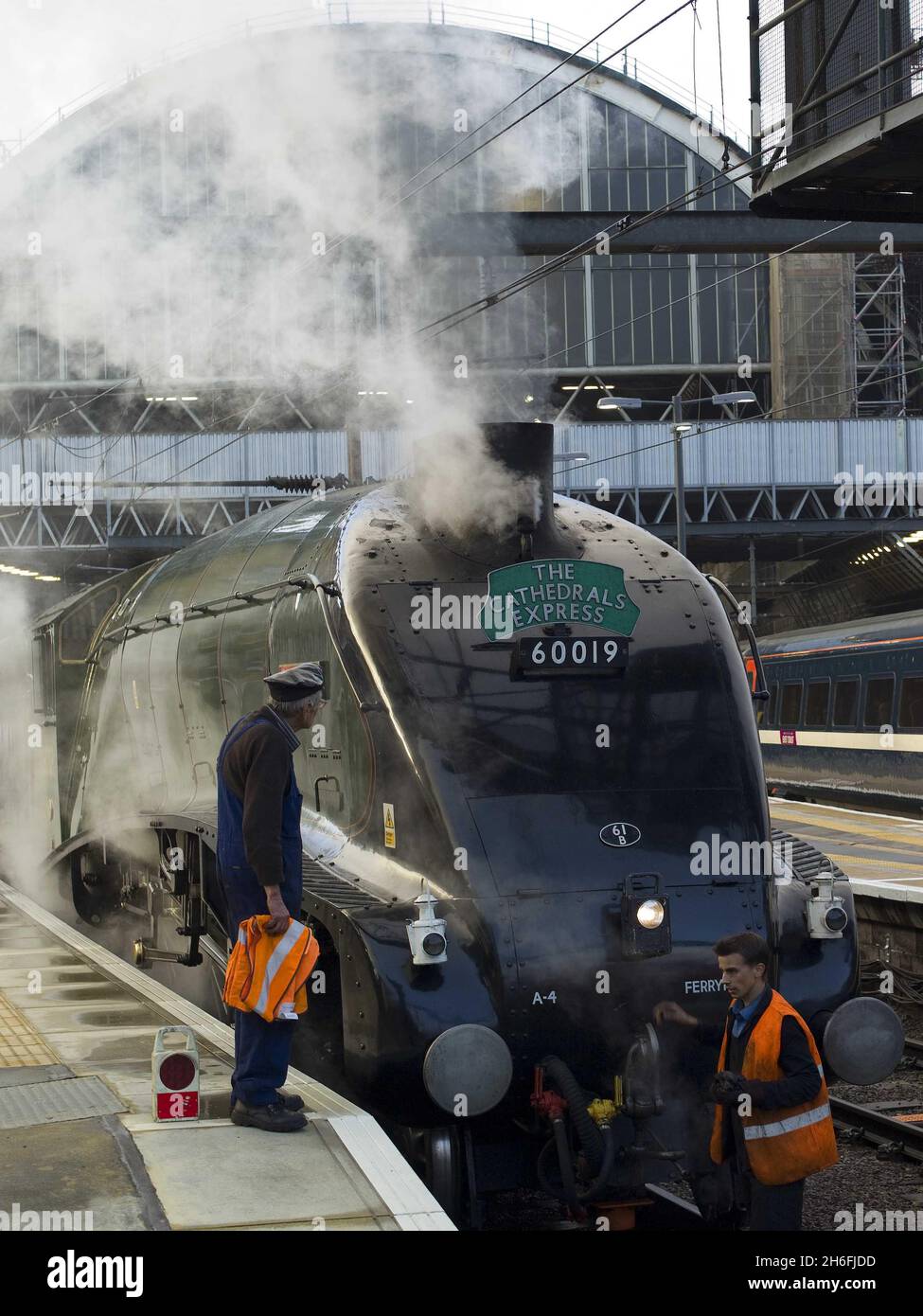 Steamlined train hi-res stock photography and images - Alamy
