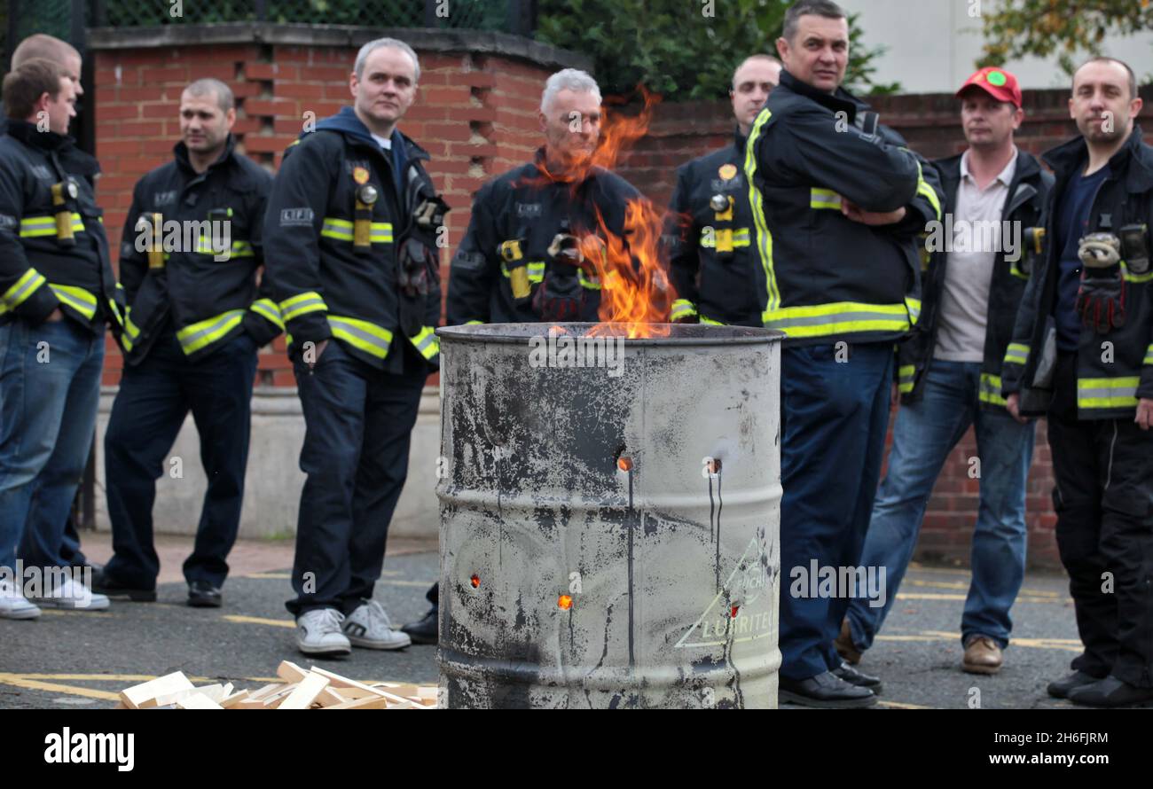 Lfb fire hi-res stock photography and images - Alamy