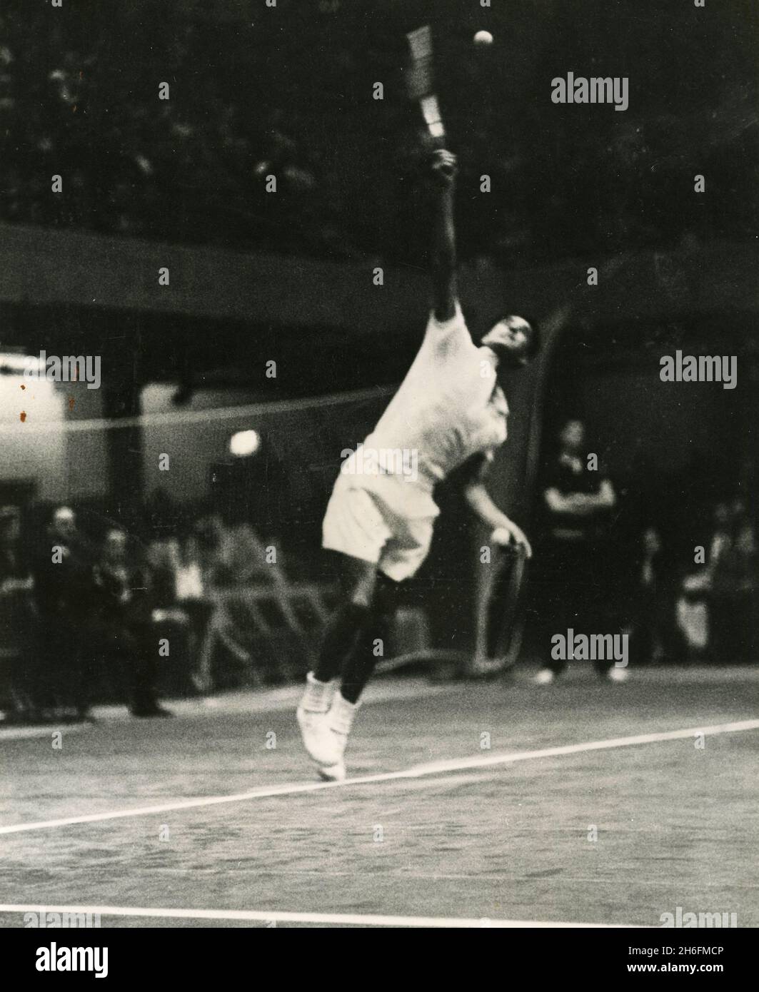 American tennis player Pancho Gonzales, USA 1958 Stock Photo - Alamy