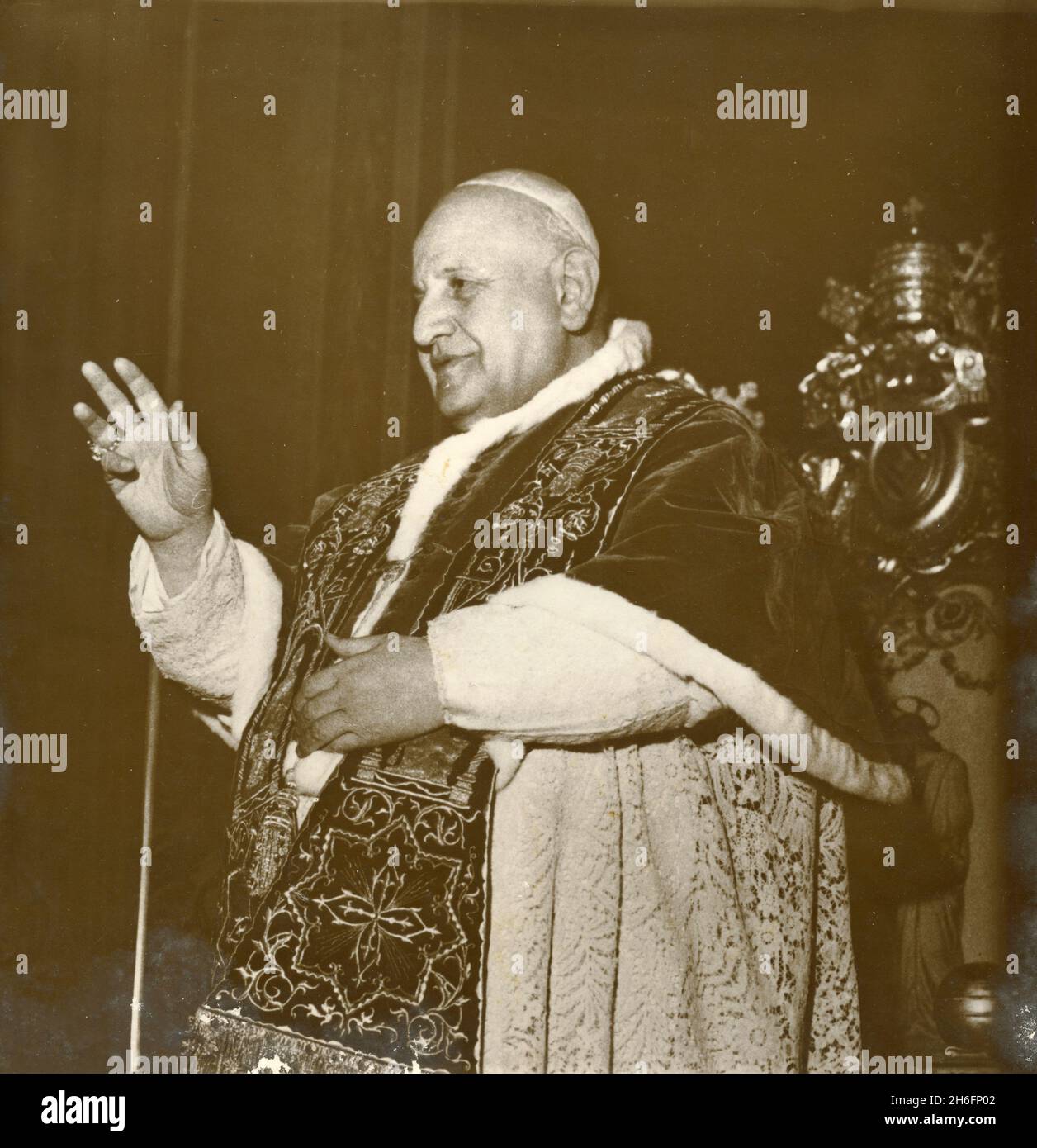 Pope John Xxiii Smiling