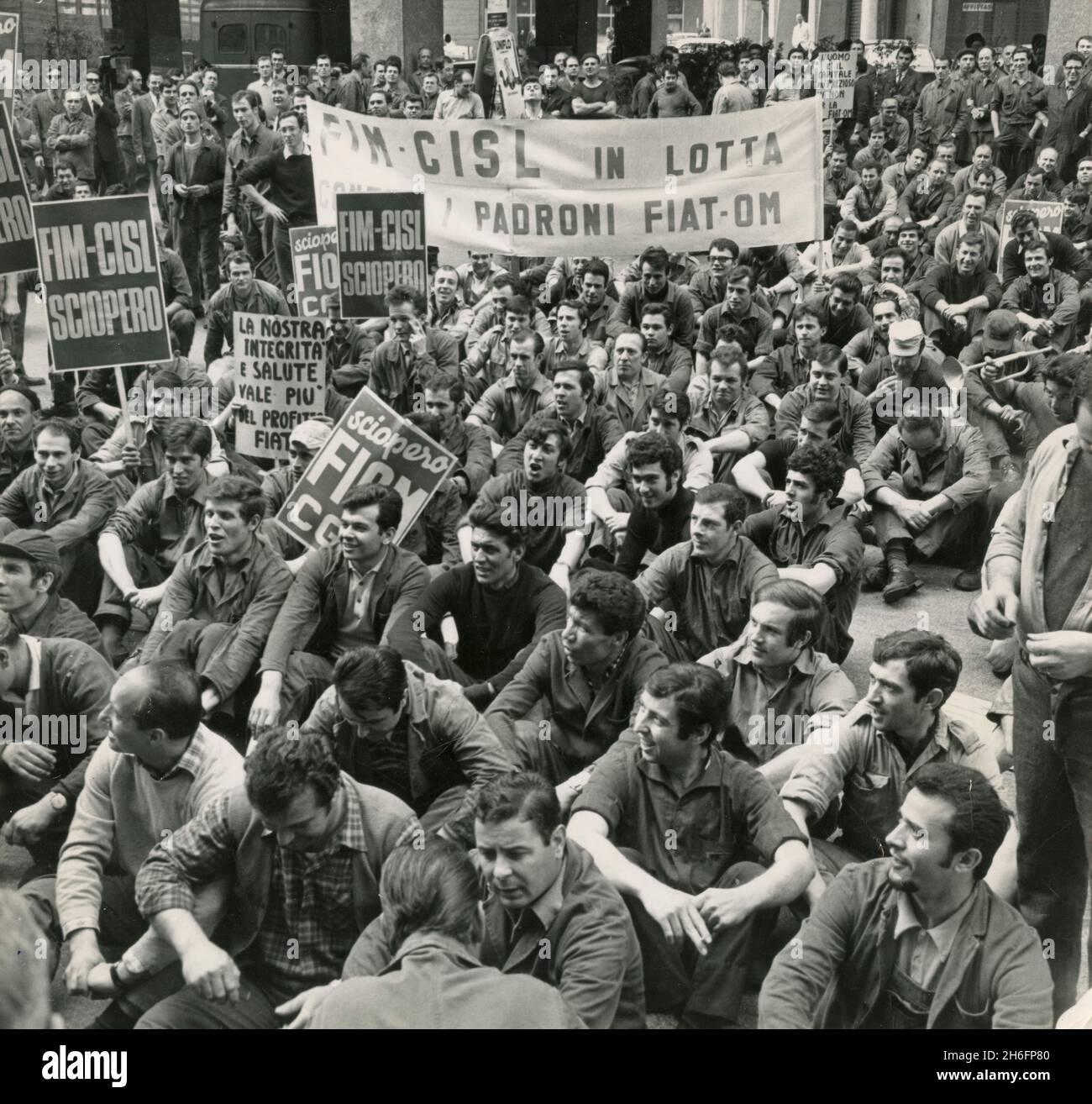 Italy 1969 protest hi-res stock photography and images - Alamy