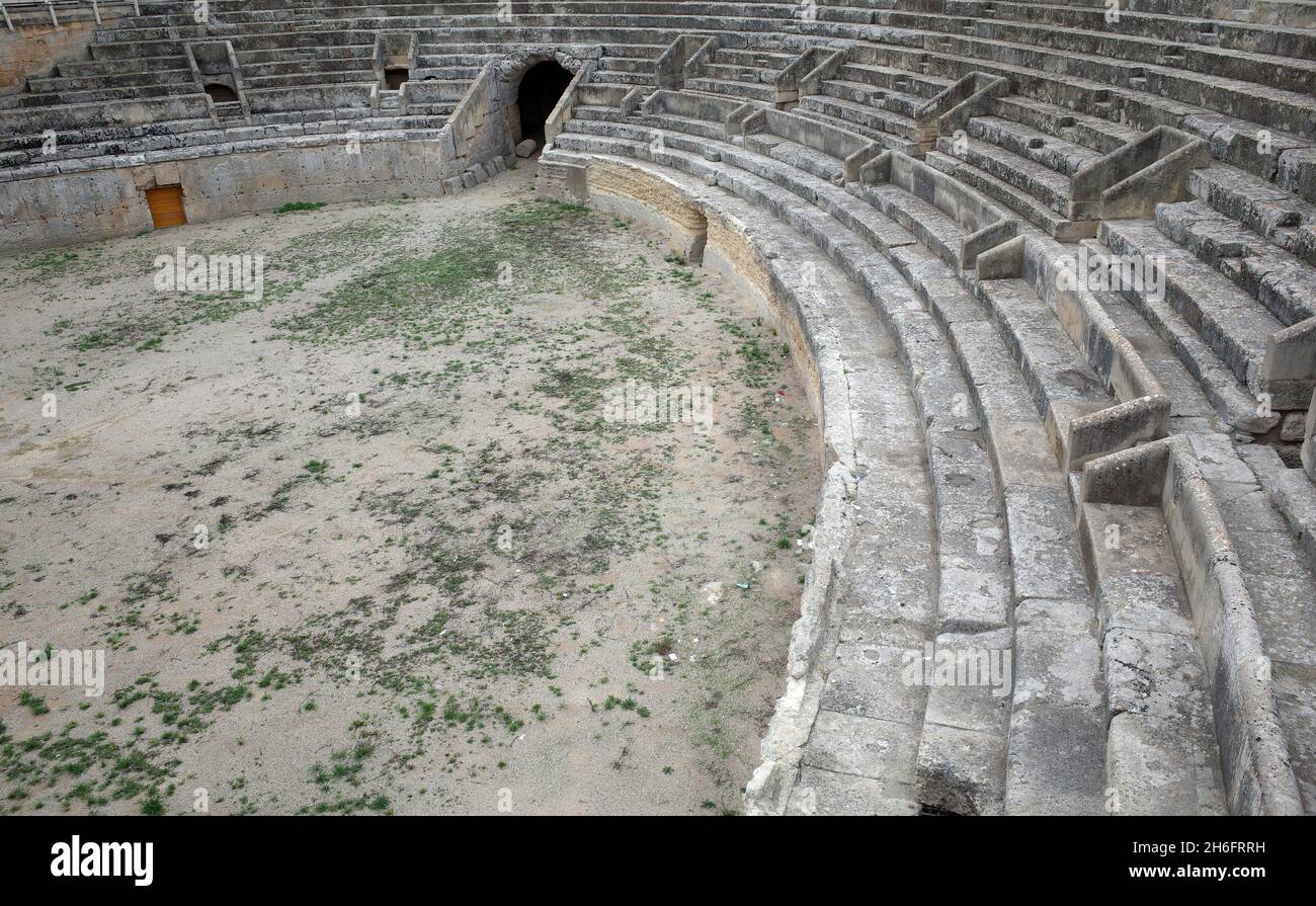 Lecce, Apulia, Italy. Roman amphitheatre Stock Photo - Alamy