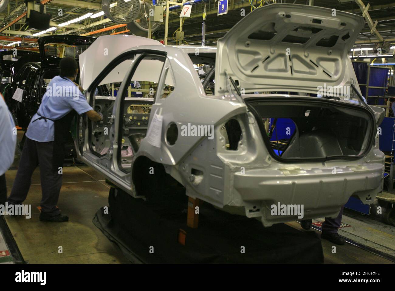 Henry ford factory line hi-res stock photography and images - Alamy
