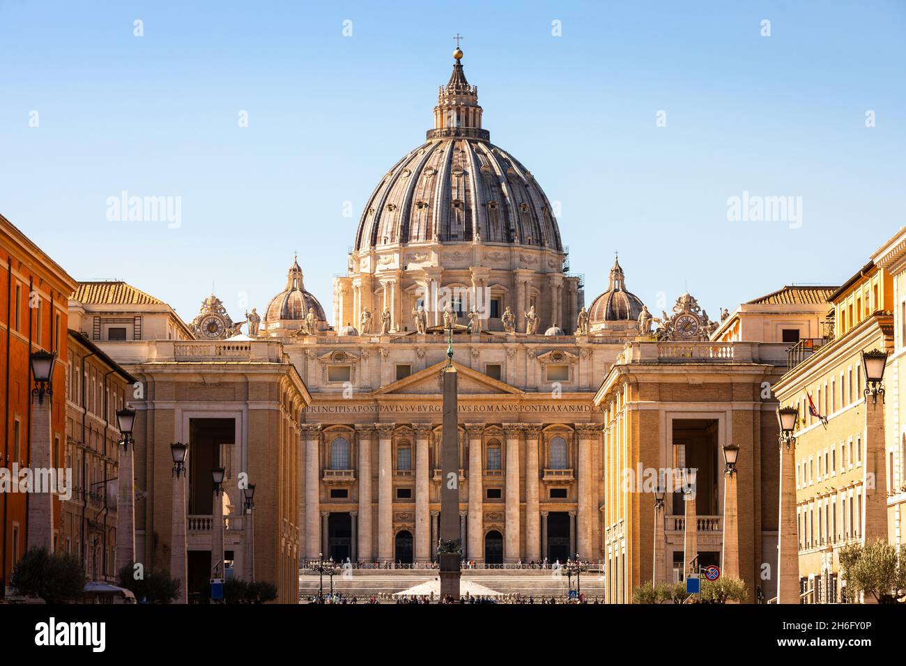 Front view of Saint Peter basilica at Vatican city Stock Photo - Alamy