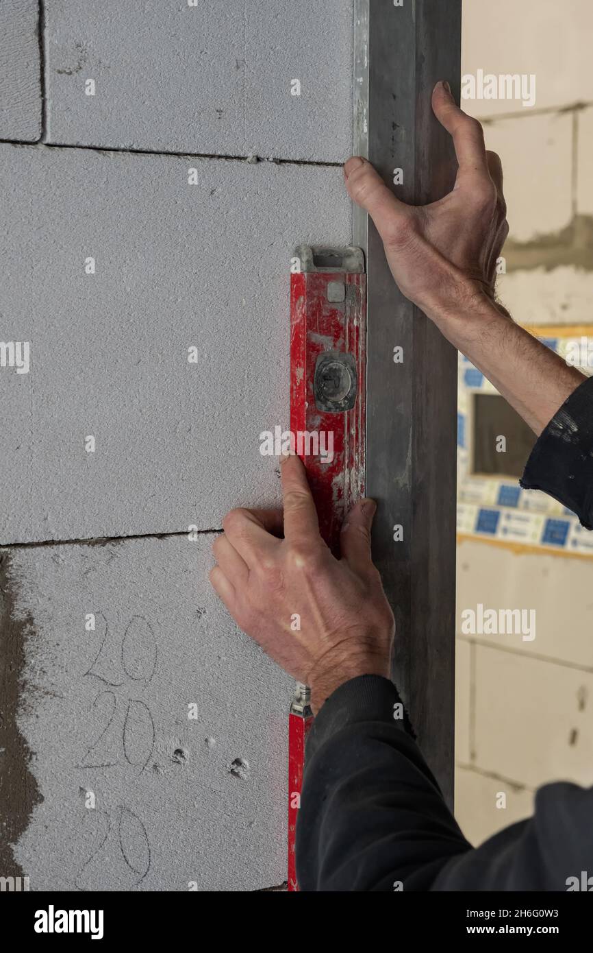 Man pressed against wall hi-res stock photography and images - Alamy