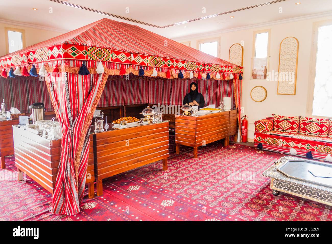 DUBAI, UAE - MARCH 12, 2017: Food tent in Jumeirah Mosque in Dubai, UAE ...