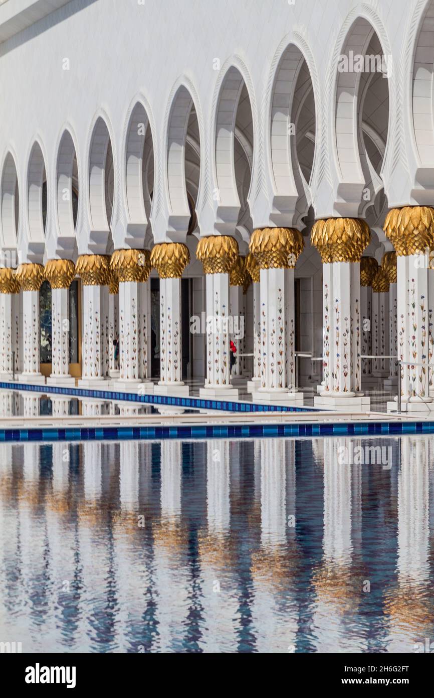 Decorative columns of Sheikh Zayed Grand Mosque in Abu Dhabi, the ...