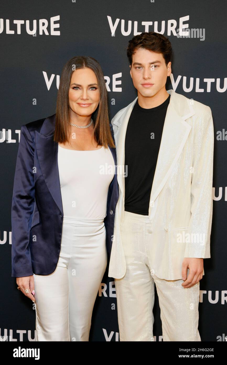 Los Angeles, CA. 14th Nov, 2021. Meredith Marks and Brooks Marks attend ...