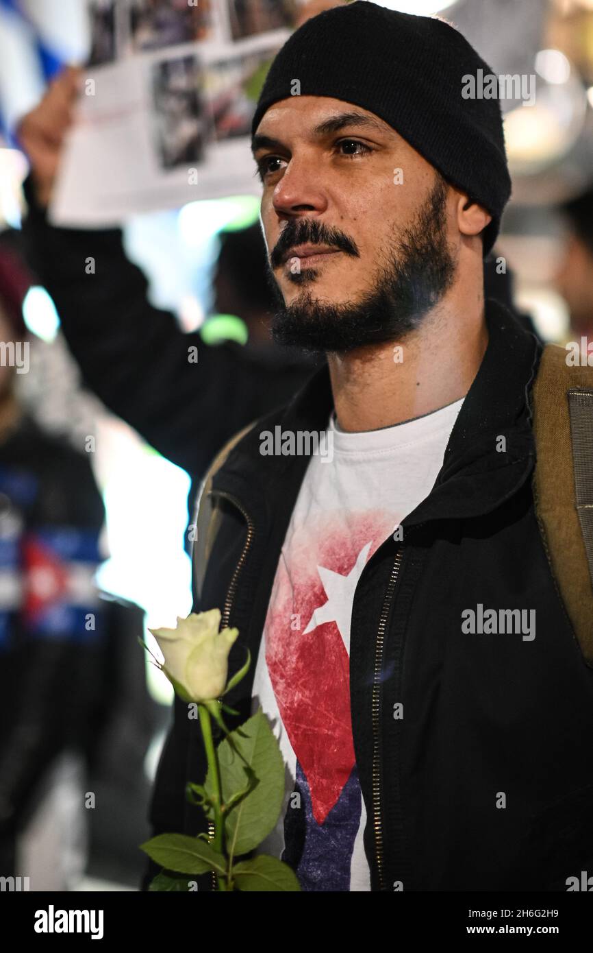 Starving cubans hi-res stock photography and images - Alamy