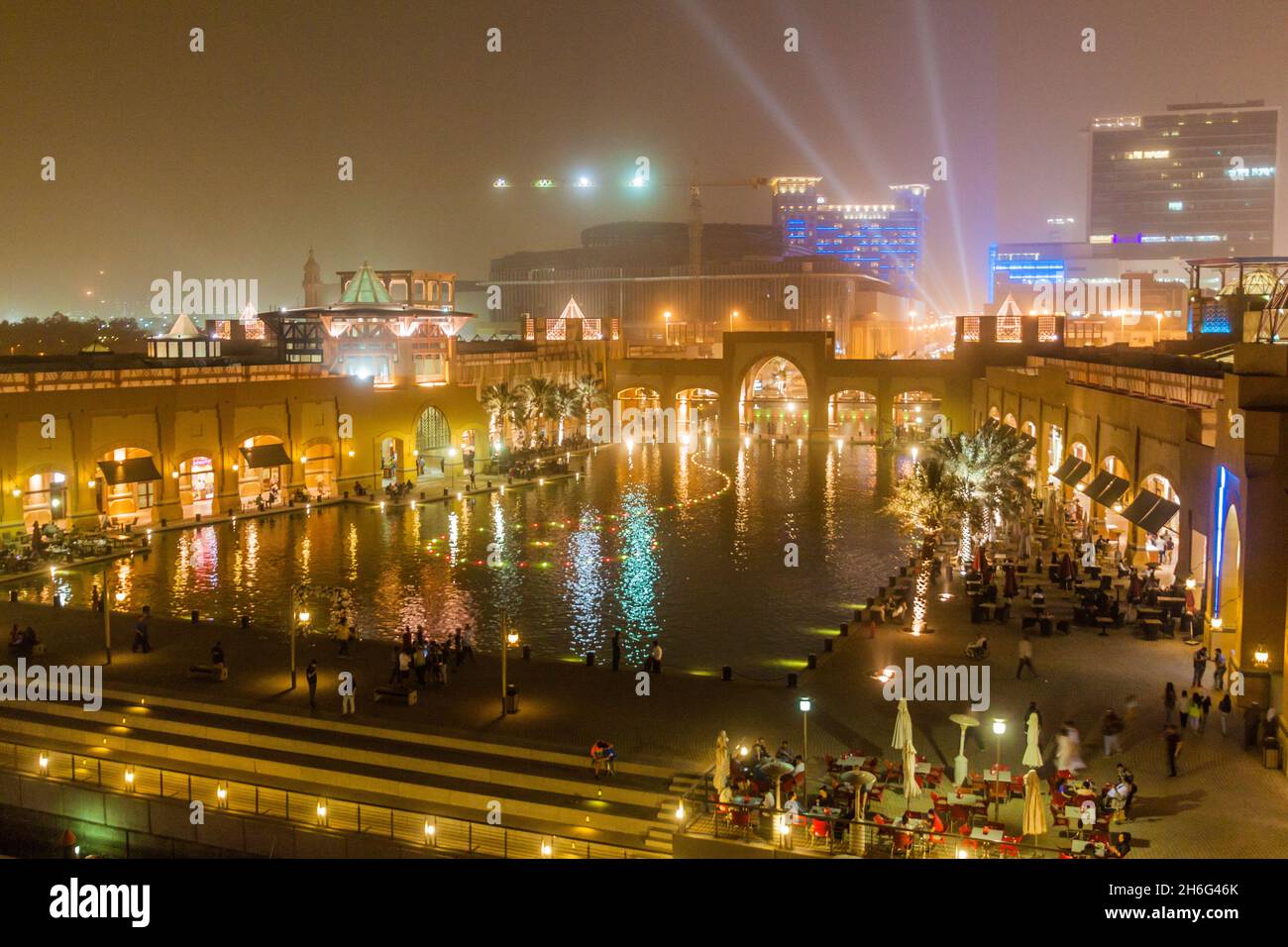 Al kout mall kuwait hi-res stock photography and images - Alamy