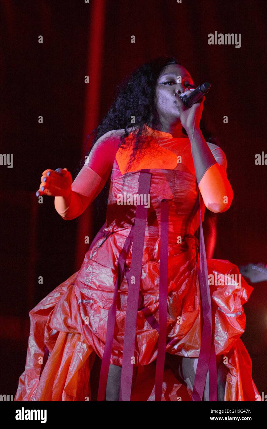 Solana imani rowe hi-res stock photography and images - Alamy