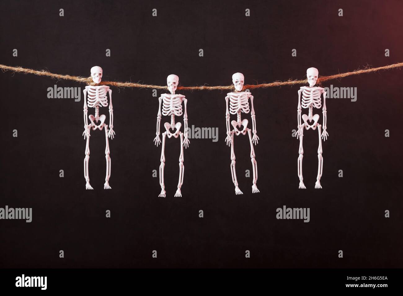 Skeleton hanged on a rope hi-res stock photography and images - Alamy