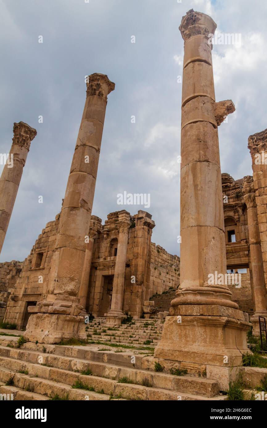Roman propylaeum ruins hi-res stock photography and images - Alamy