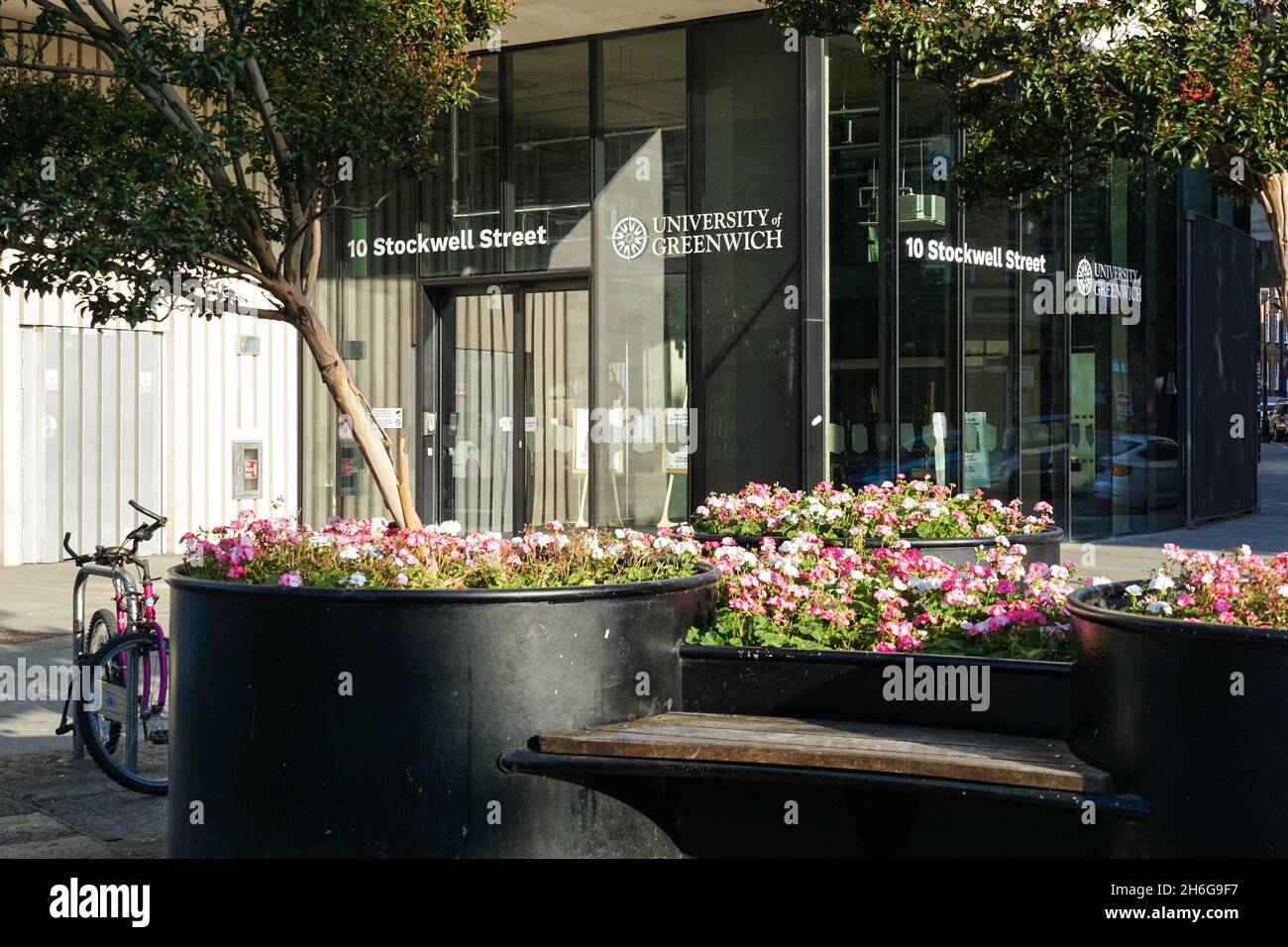 University of Greenwich, Stockwell Street Library, London England ...