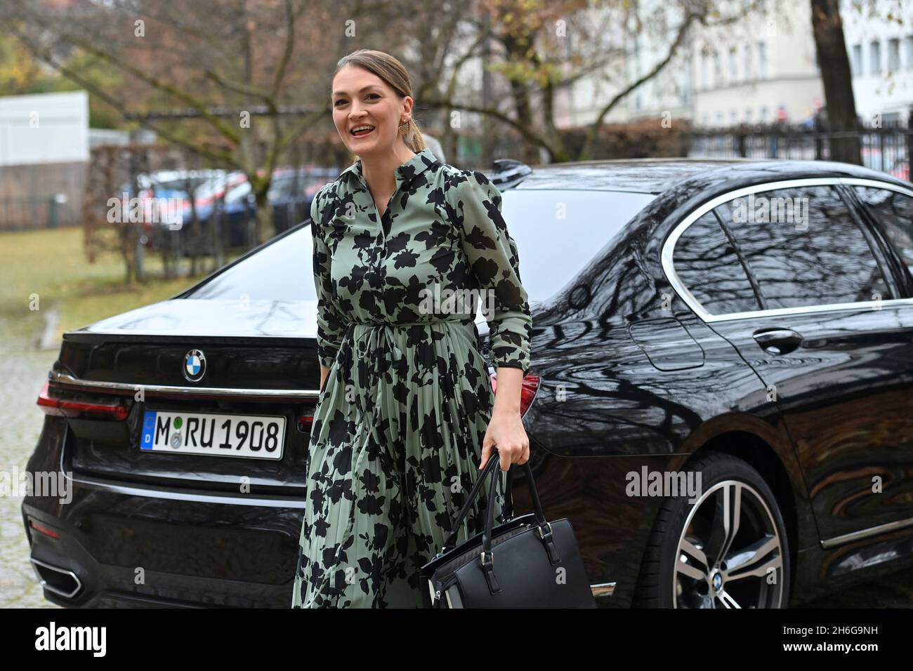 Judith GERLACH (Digital Minister) with her company car. Press ...