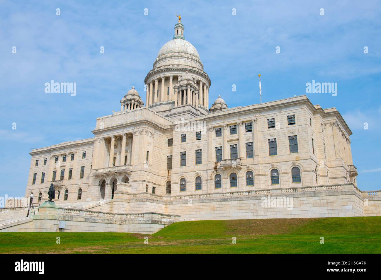 Rhode Island State House was built in 1904 with Neoclassical style in ...