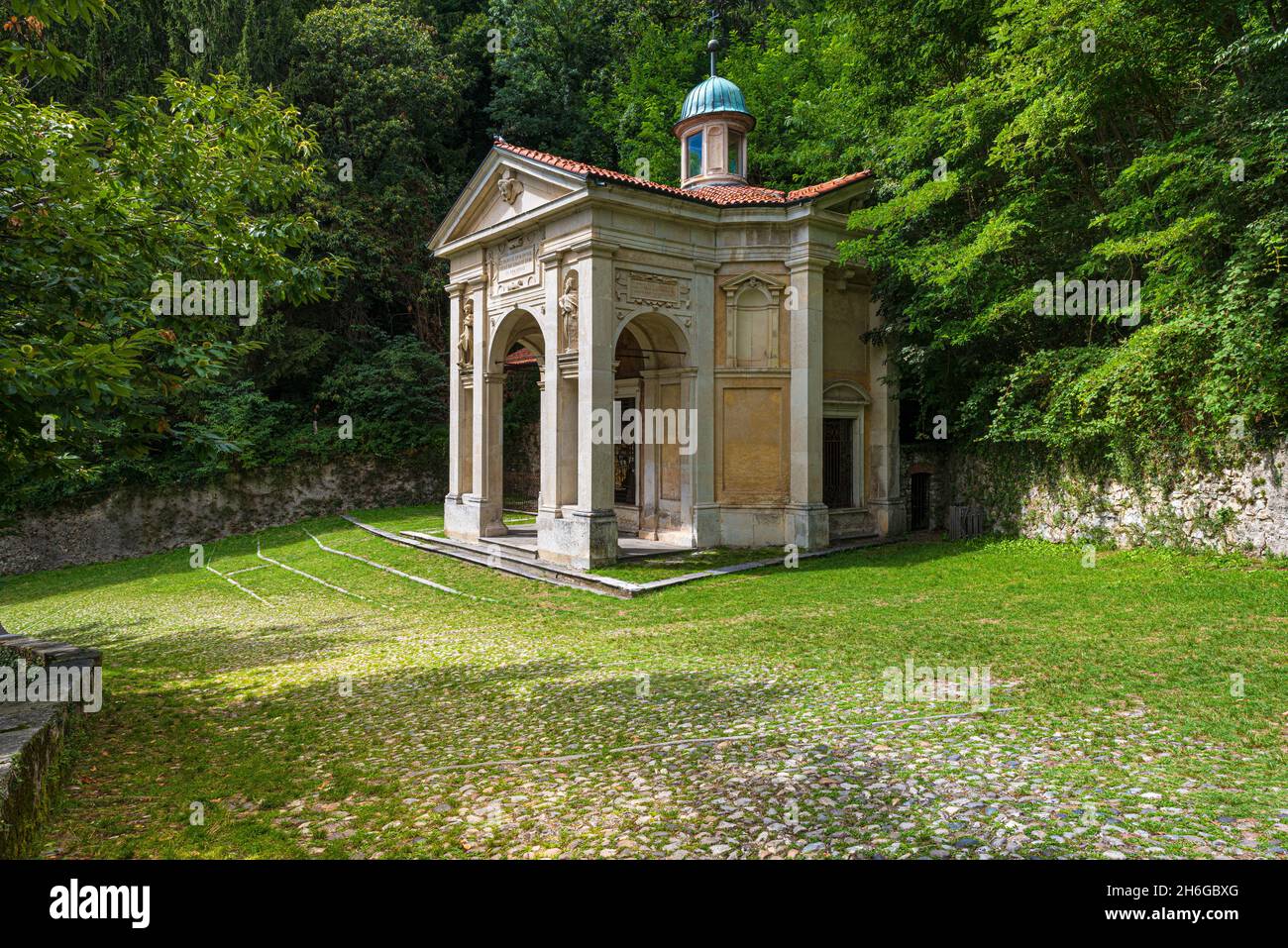 Chapel of the birth of Jesus. Third chapel on the pilgrimage to the ...