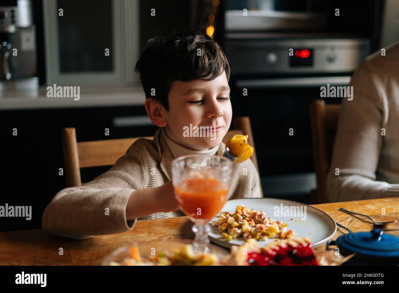Happy potato family hi-res stock photography and images - Alamy