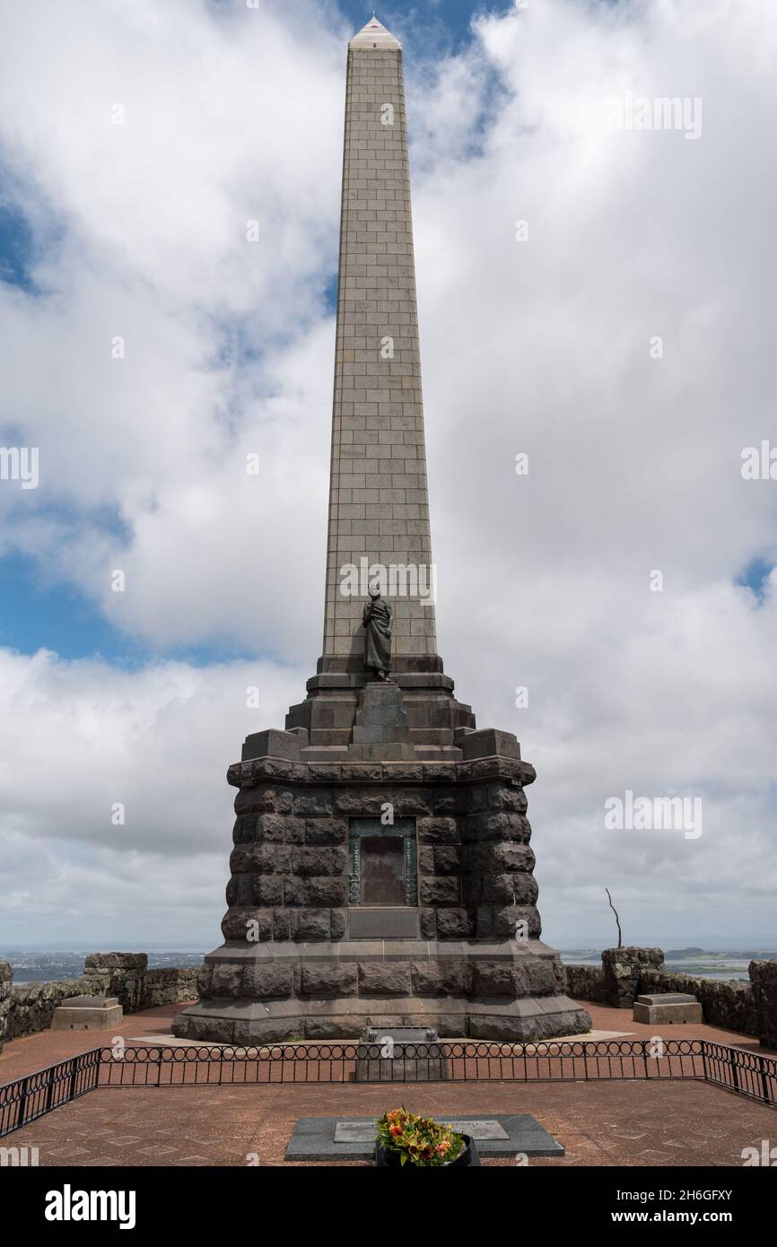 Obelisk on One tree Hill in Auckland new Zealand Stock Photo - Alamy