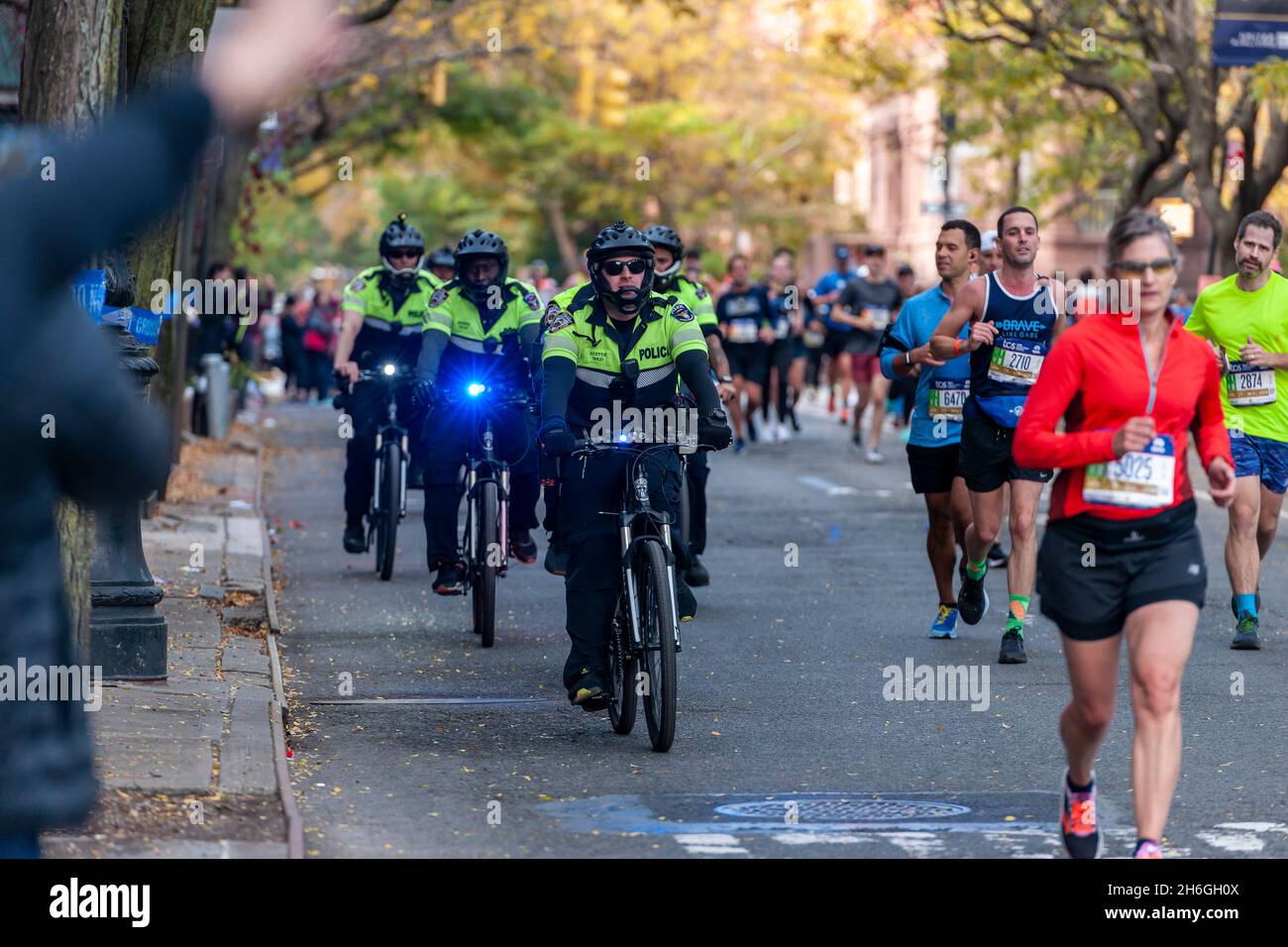 Women police officers in training hi-res stock photography and images ...
