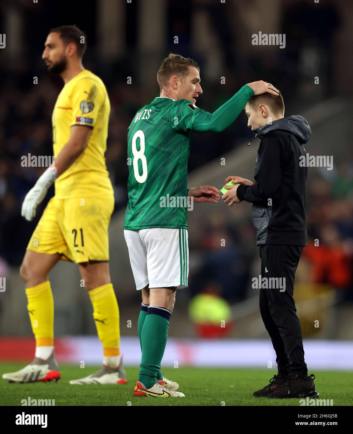 Young steven davis northern ireland hi-res stock photography and images ...