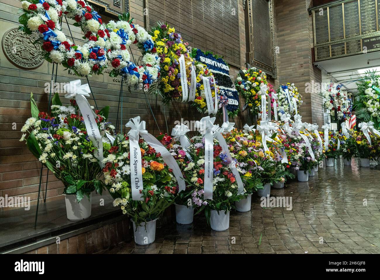 Nypd officer flower hi-res stock photography and images - Alamy