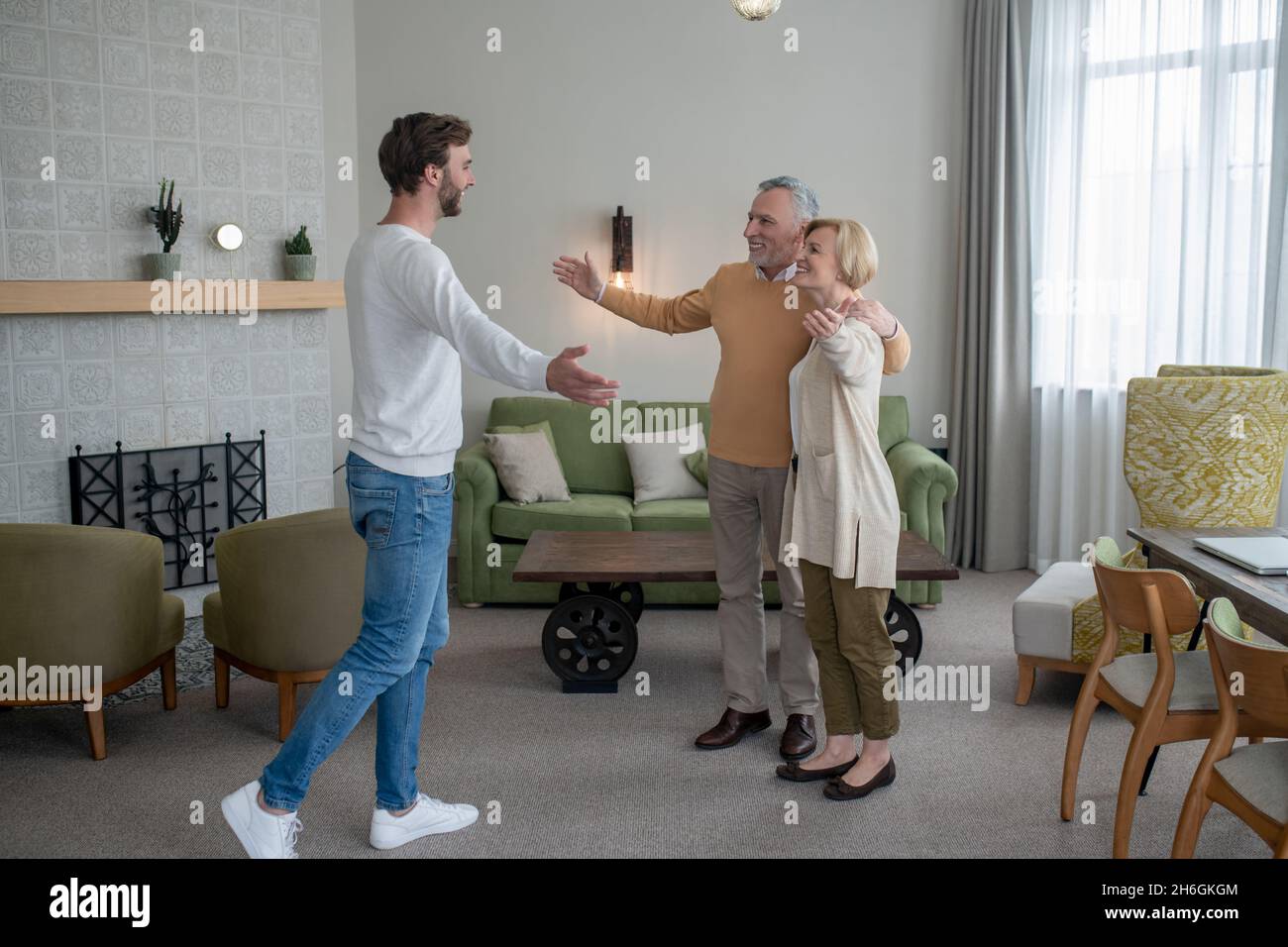 Visiting your parents home hi-res stock photography and images - Alamy