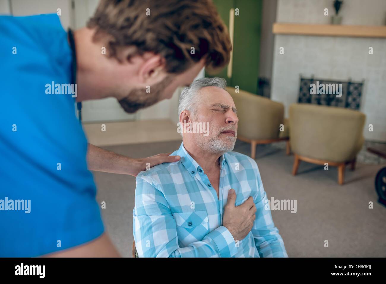 Heart attack patient hi-res stock photography and images - Alamy