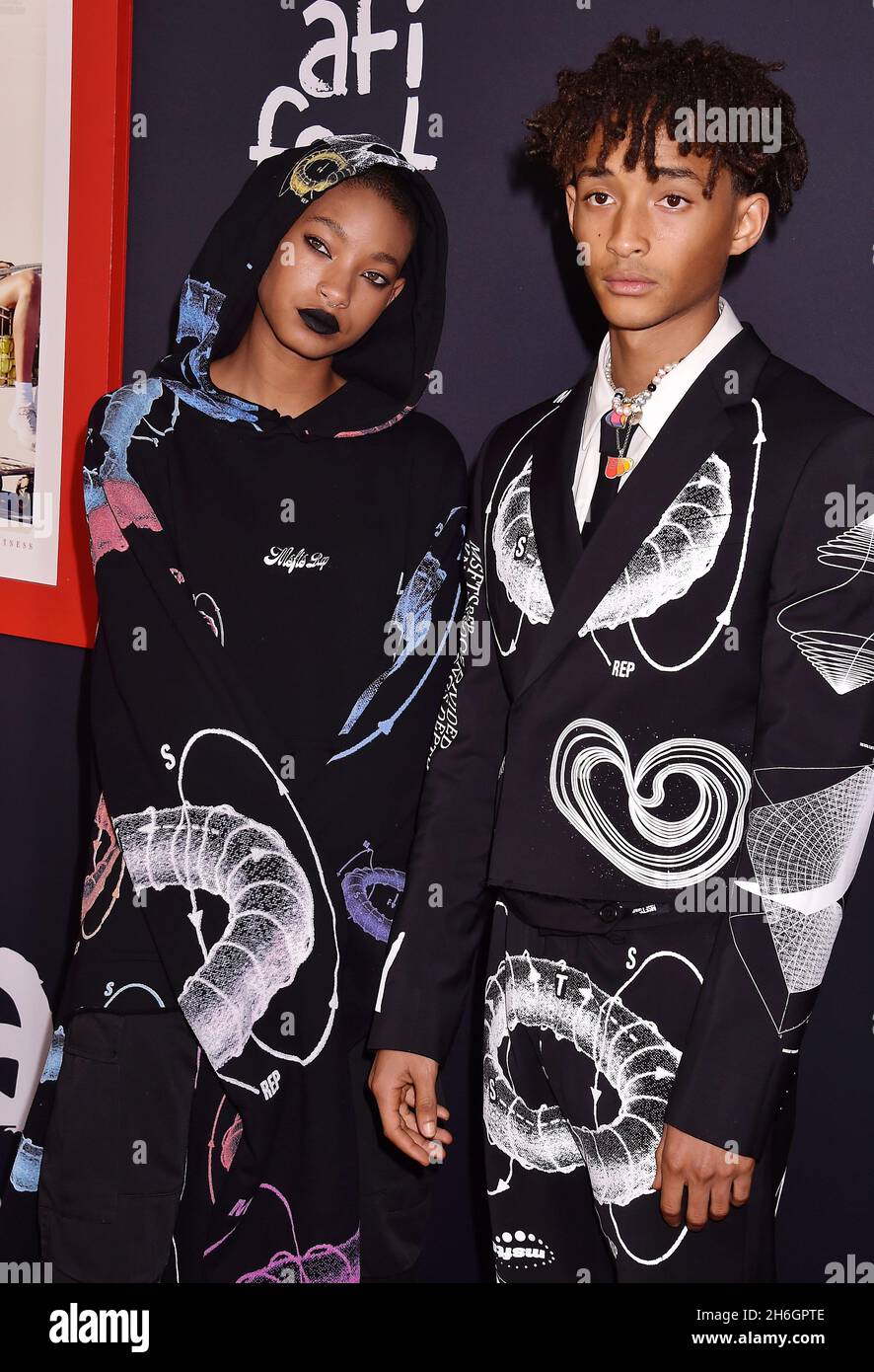 HOLLYWOOD, CA - NOVEMBER 14: Willow Smith (L) and Jaden Smith attend ...