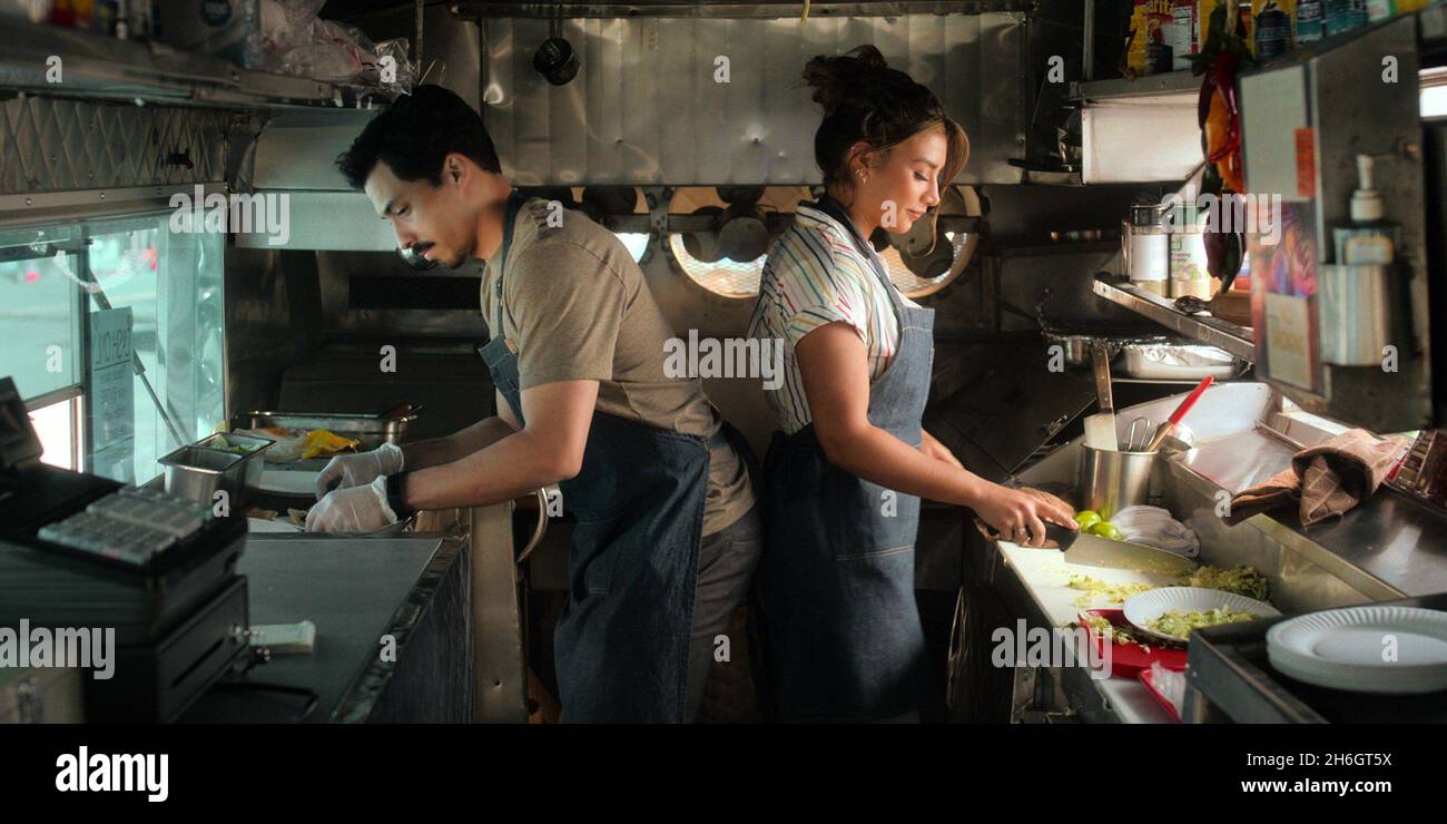 GENTEFIED, from left: Carlos Santos, Ivana Rojas, (Season 2, ep. 202 ...