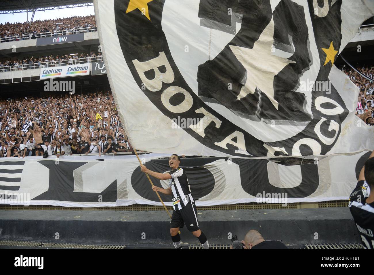 Rio de Janeiro x Brazil, November 15, 2021, Botafogo players celebrate ...