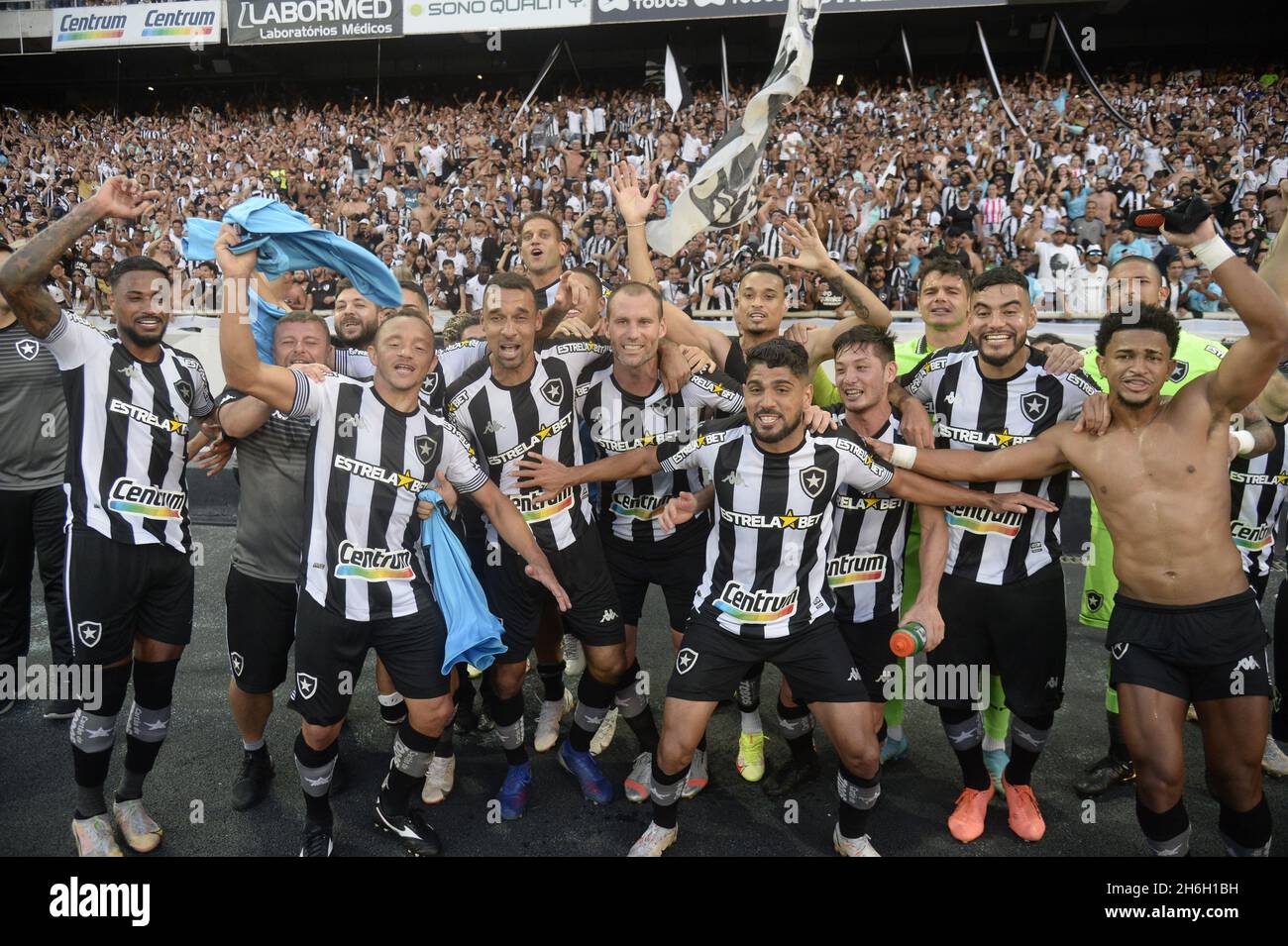 Rio de Janeiro x Brazil, November 15, 2021, Botafogo players celebrate ...