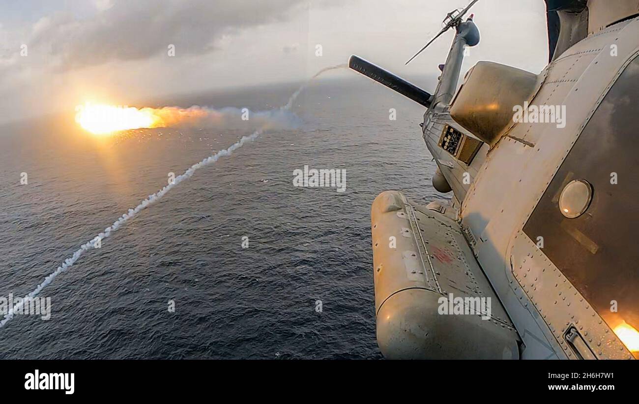 Flare missile flare hi-res stock photography and images - Alamy