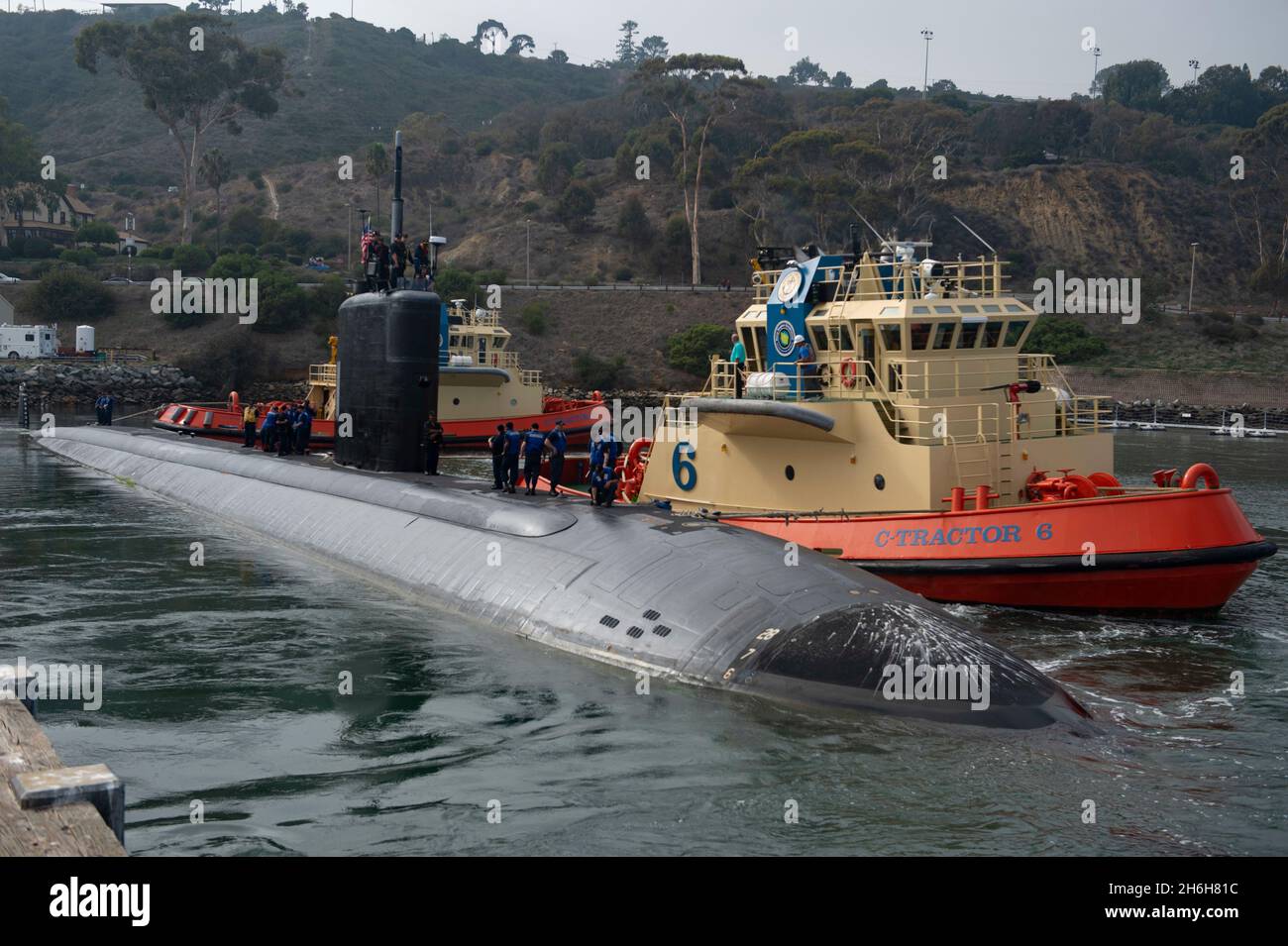 Uss alexandrian hi-res stock photography and images - Alamy