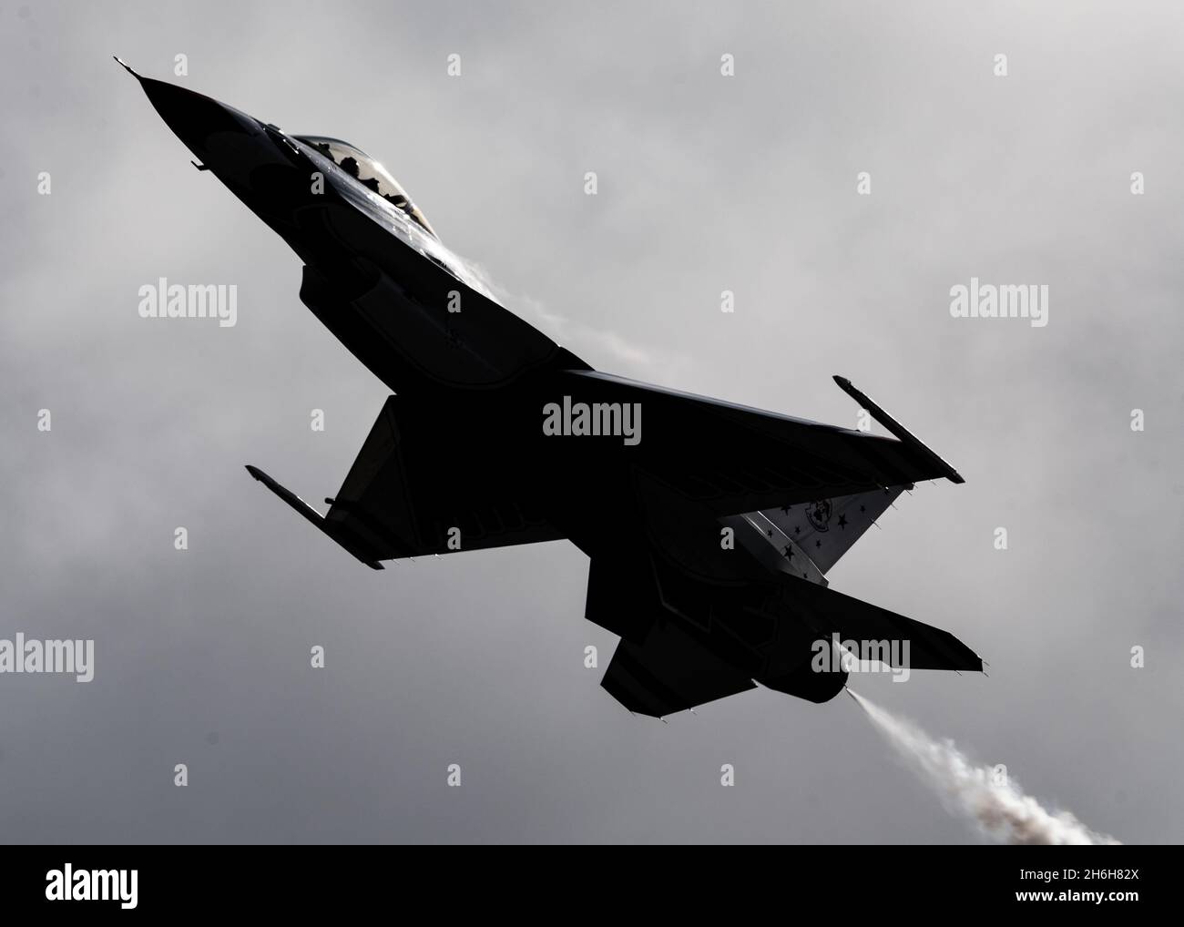 Maj. Michelle Curran, U.S. Air Force Thunderbirds Lead Solo Pilot ...