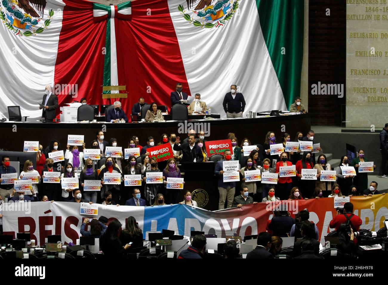 Non Exclusive: The legislators of the National Action party, protest ...