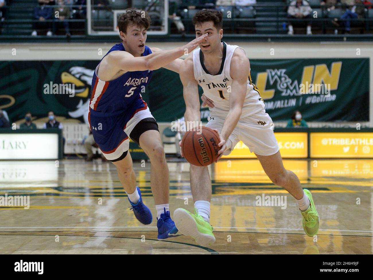 Nelson chuck hi-res stock photography and images - Alamy