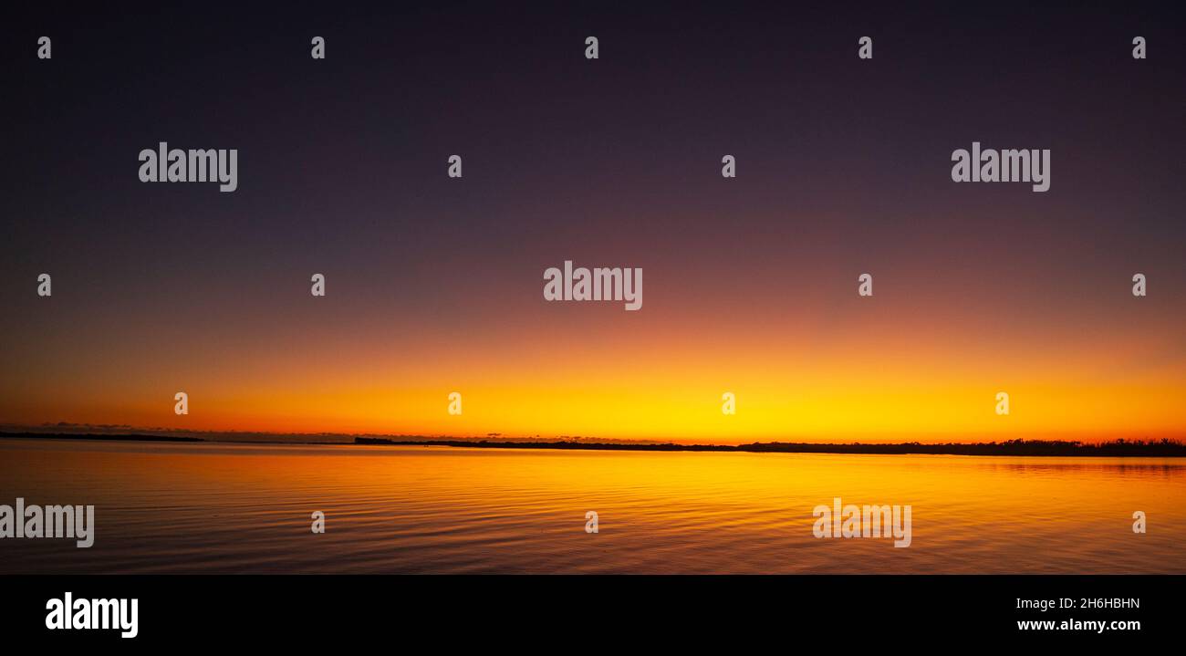 Sunrise over queensland landscape hi-res stock photography and images ...