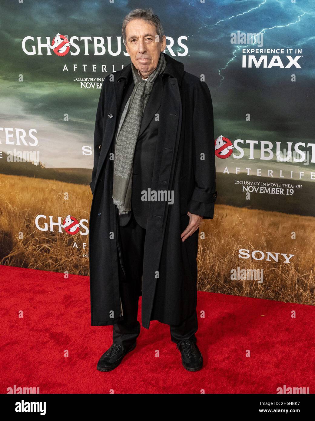 Ivan reitman red carpet hi-res stock photography and images - Alamy