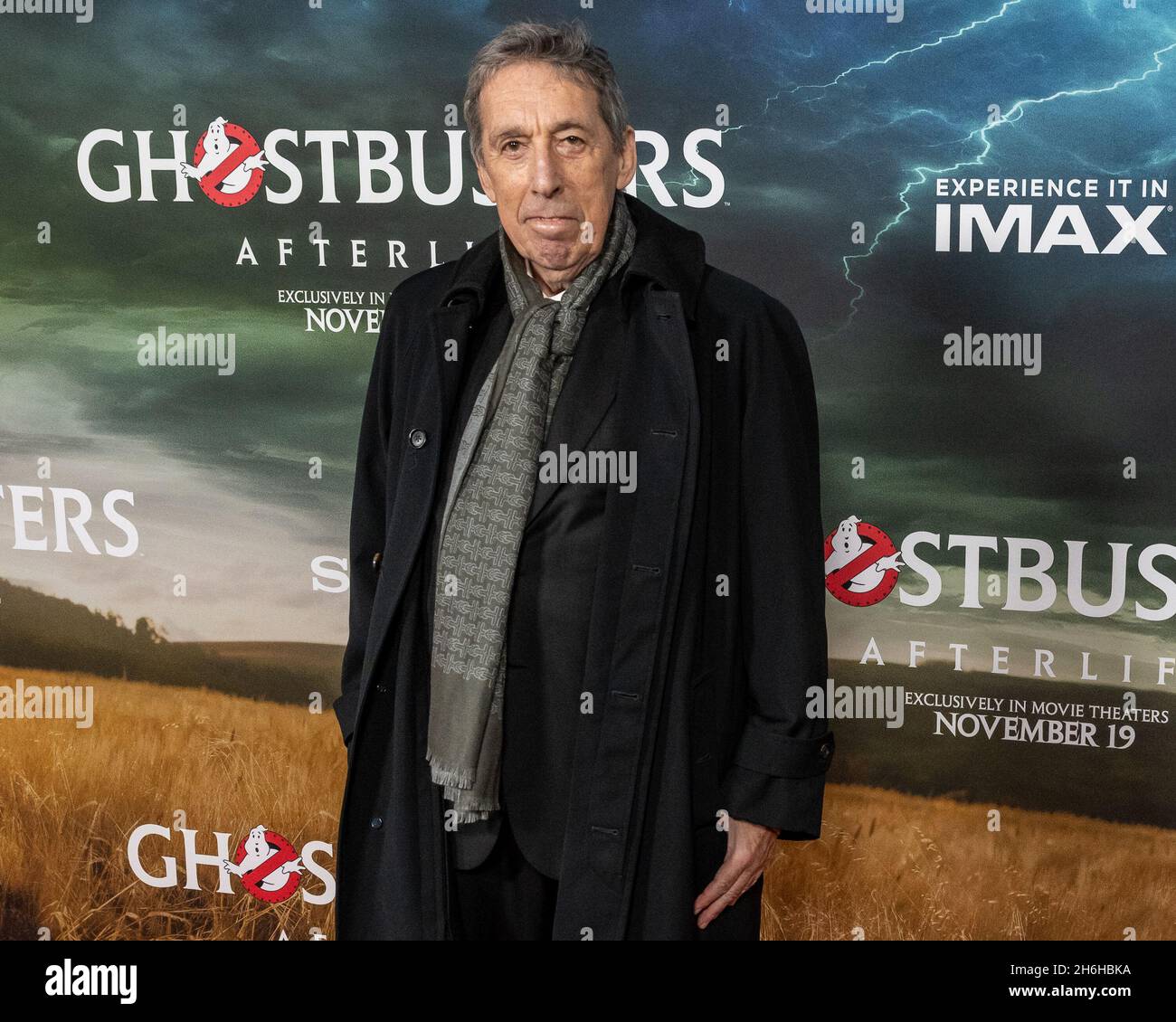 Ivan reitman red carpet hi-res stock photography and images - Alamy