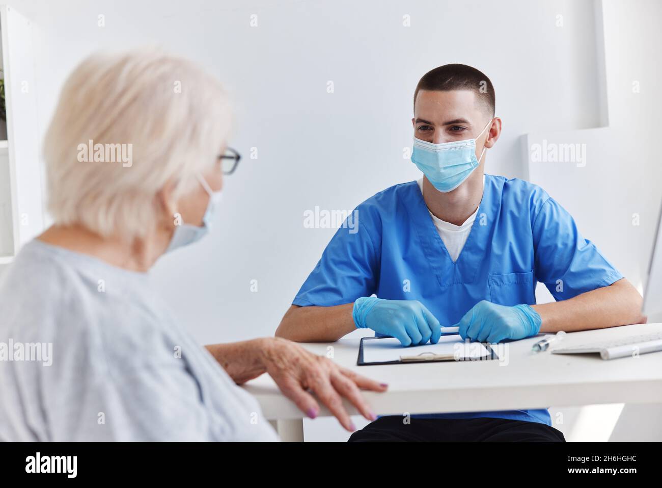 patient communication with a doctor health care Stock Photo - Alamy