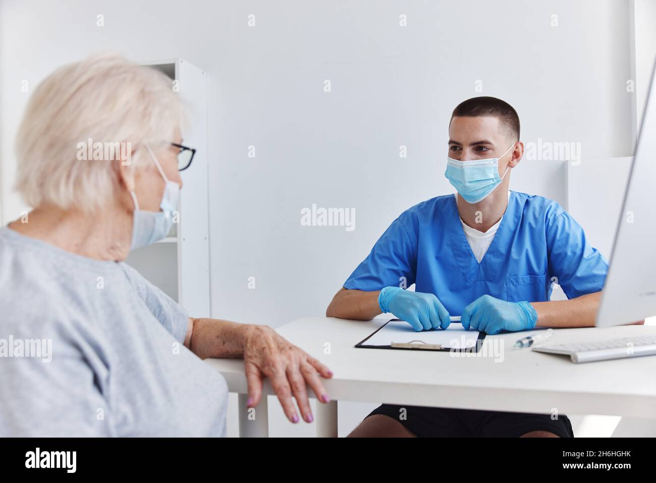 patient hospital examination health care Stock Photo - Alamy
