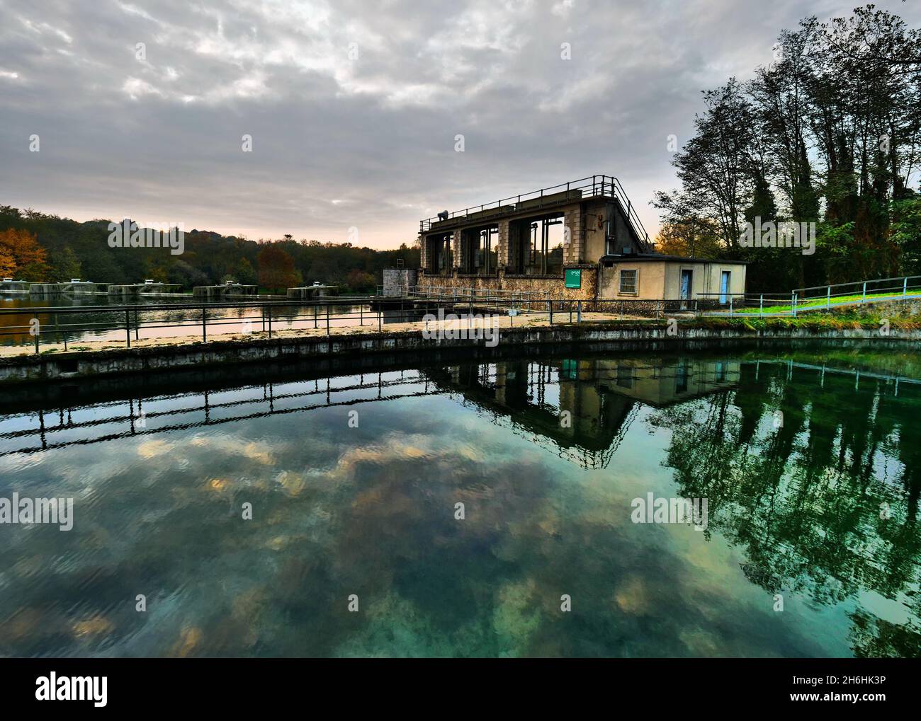 Adda river dam hi-res stock photography and images - Alamy