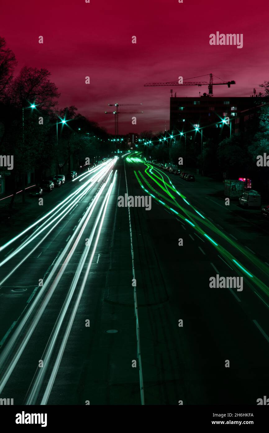Vertical timelapse traffic lights hi-res stock photography and images ...
