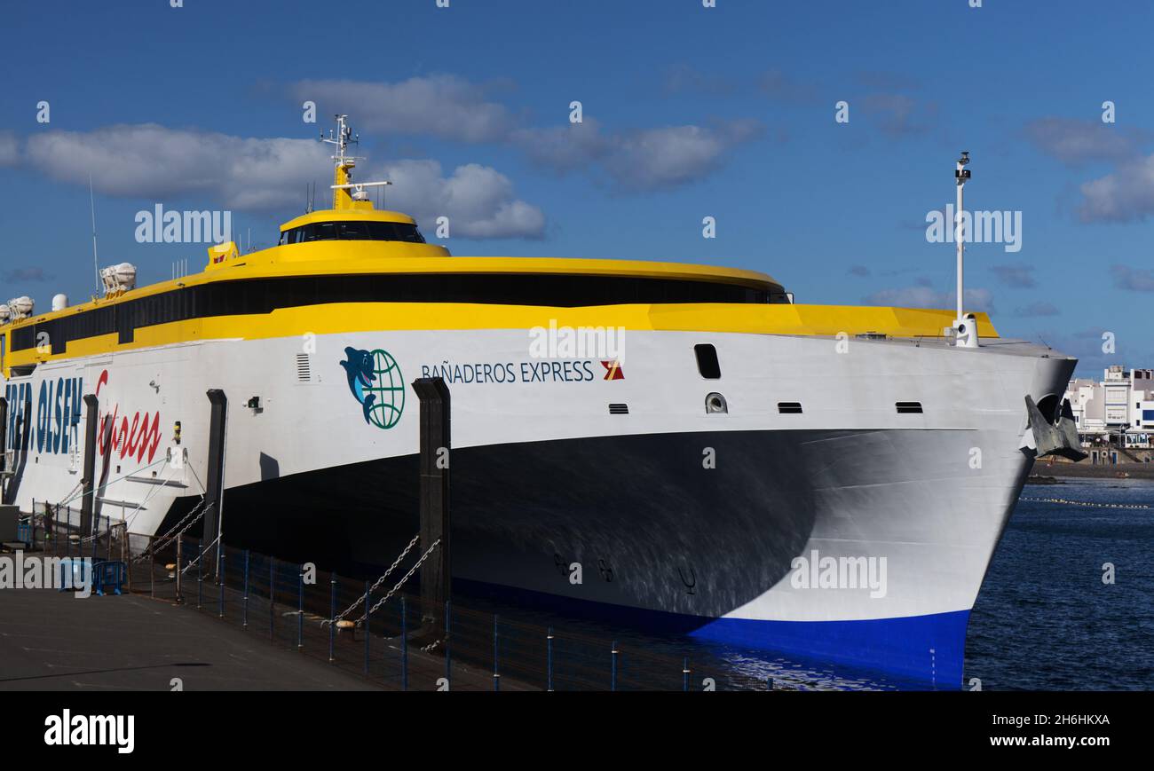 Fast ferry fred olsen express hi-res stock photography and images - Alamy